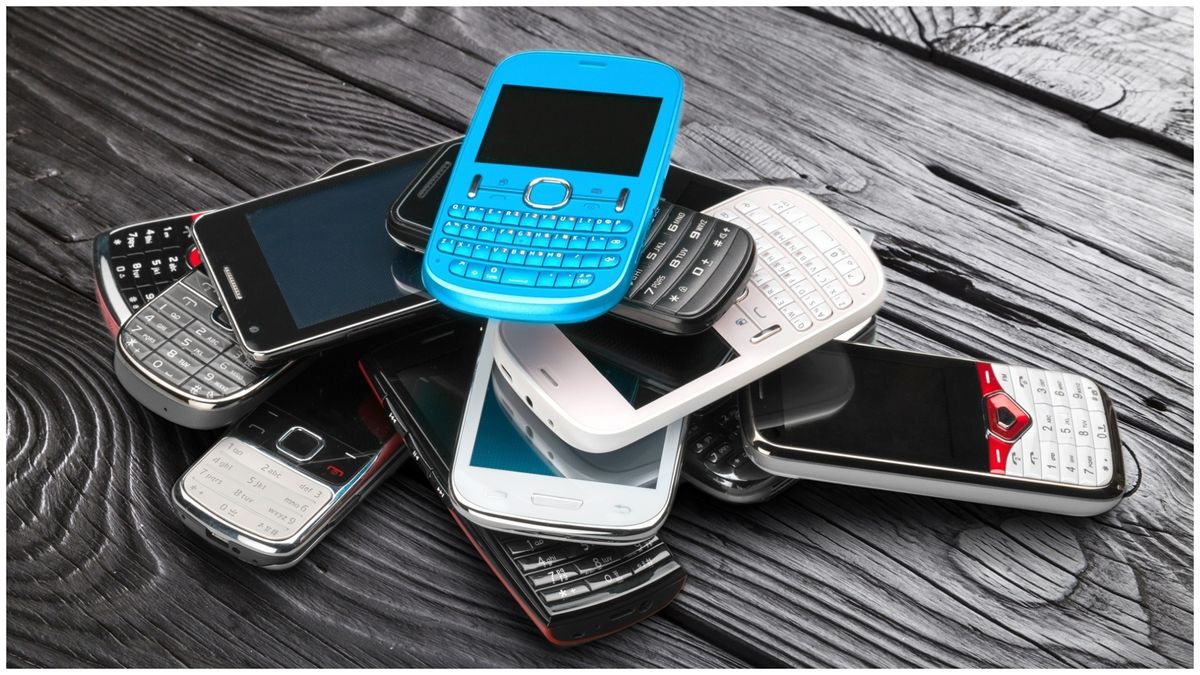 Si tienes un iPhone, Nokia o Motorola antiguo, podría valer miles de ...