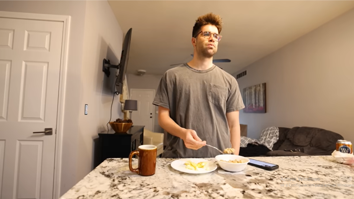 VIDEO: Youtuber lucha contra el sedentarismo y cumple el desafío de no ...