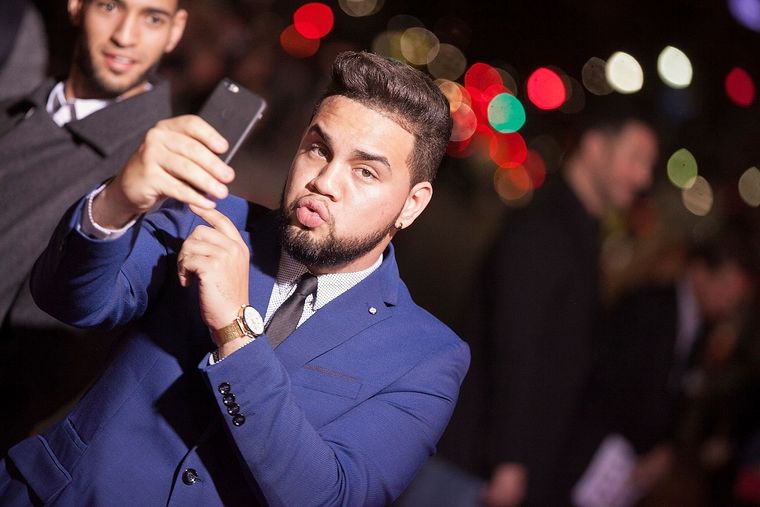 LeJuan James, un influencer latino que recrea la cultura hispana en las ...