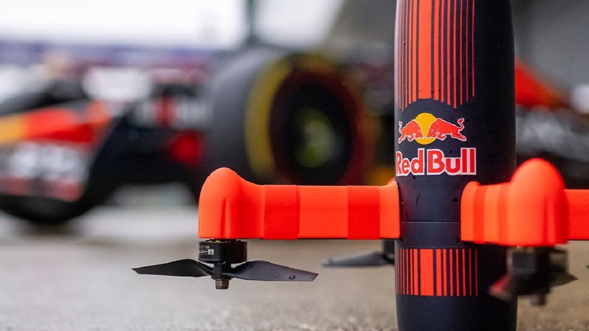 Red Bull sorprende en el Filming Day de la Fórmula 1 con un drone a la ...