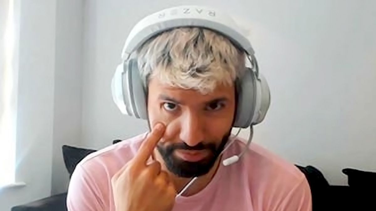 Rubius le da clases de Rust al Kun Agüero